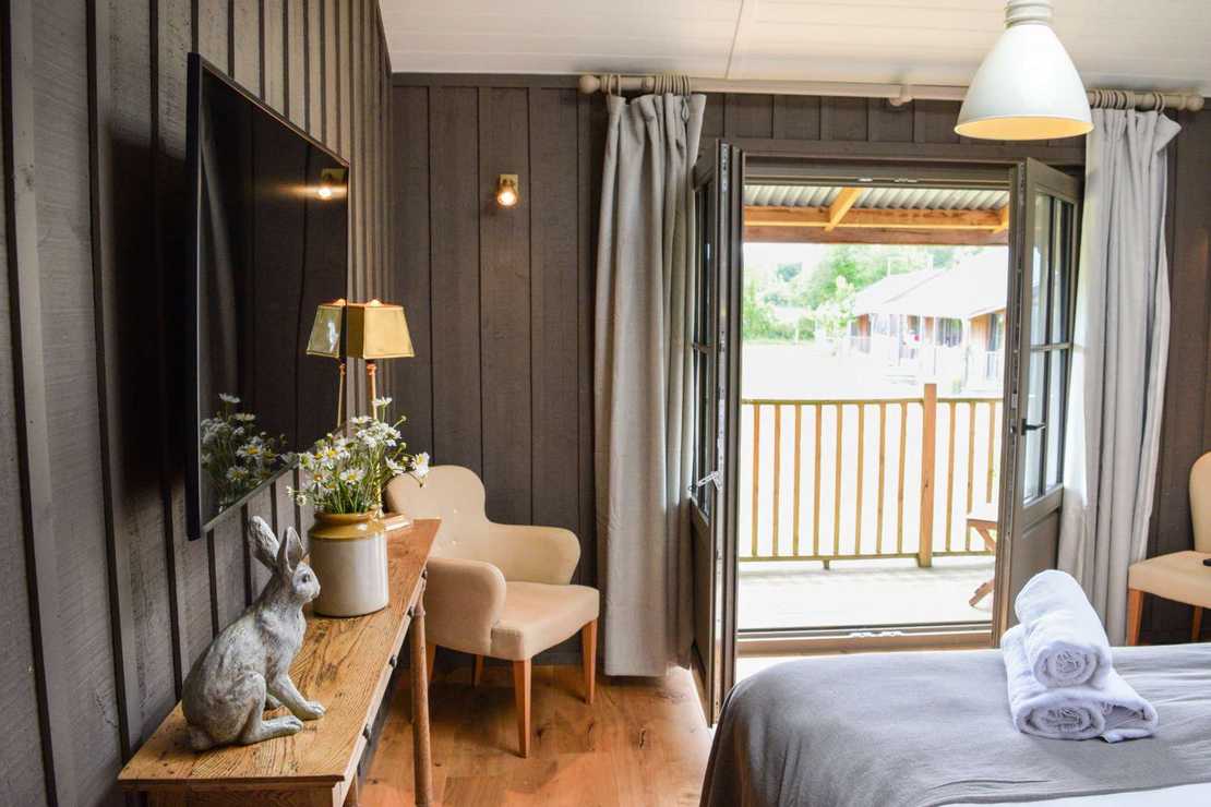 Retreat East - The Little Burrow | Barns & Rooms | Holiday Barns Suffolk