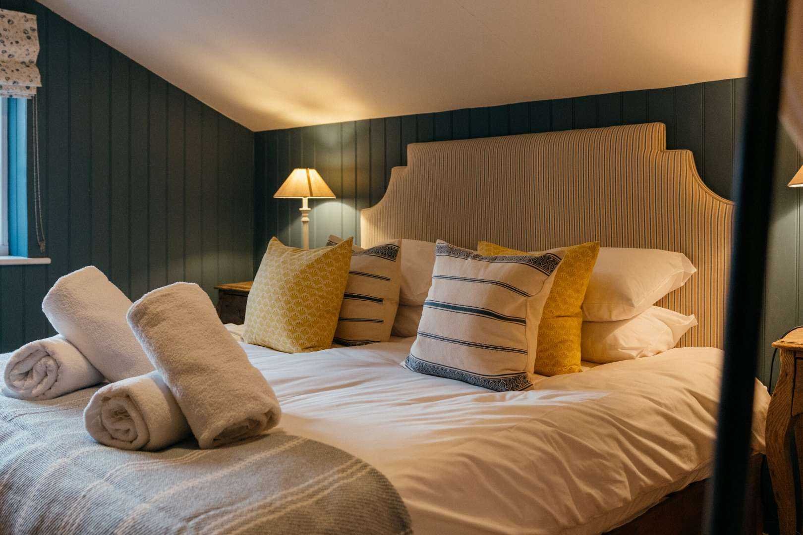 Retreat East - The Farmhouse | Barns & Rooms | Luxury Farm Stays UK